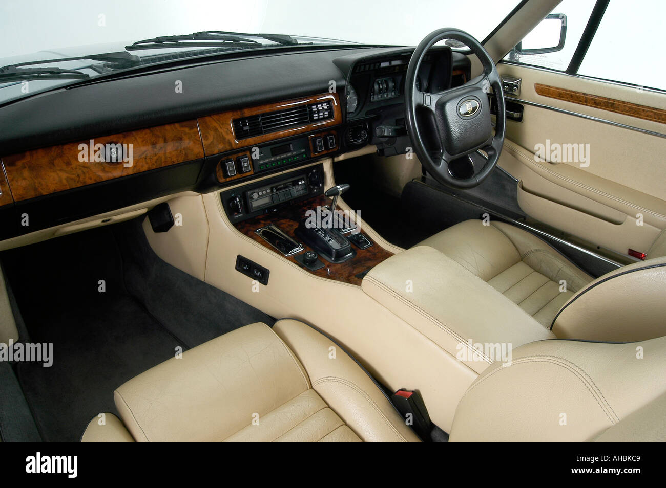 Jaguar wooden dashboard hi-res stock photography and images - Alamy