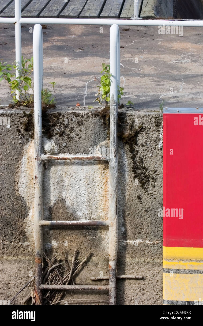 water level scale and ladder Stock Photo - Alamy