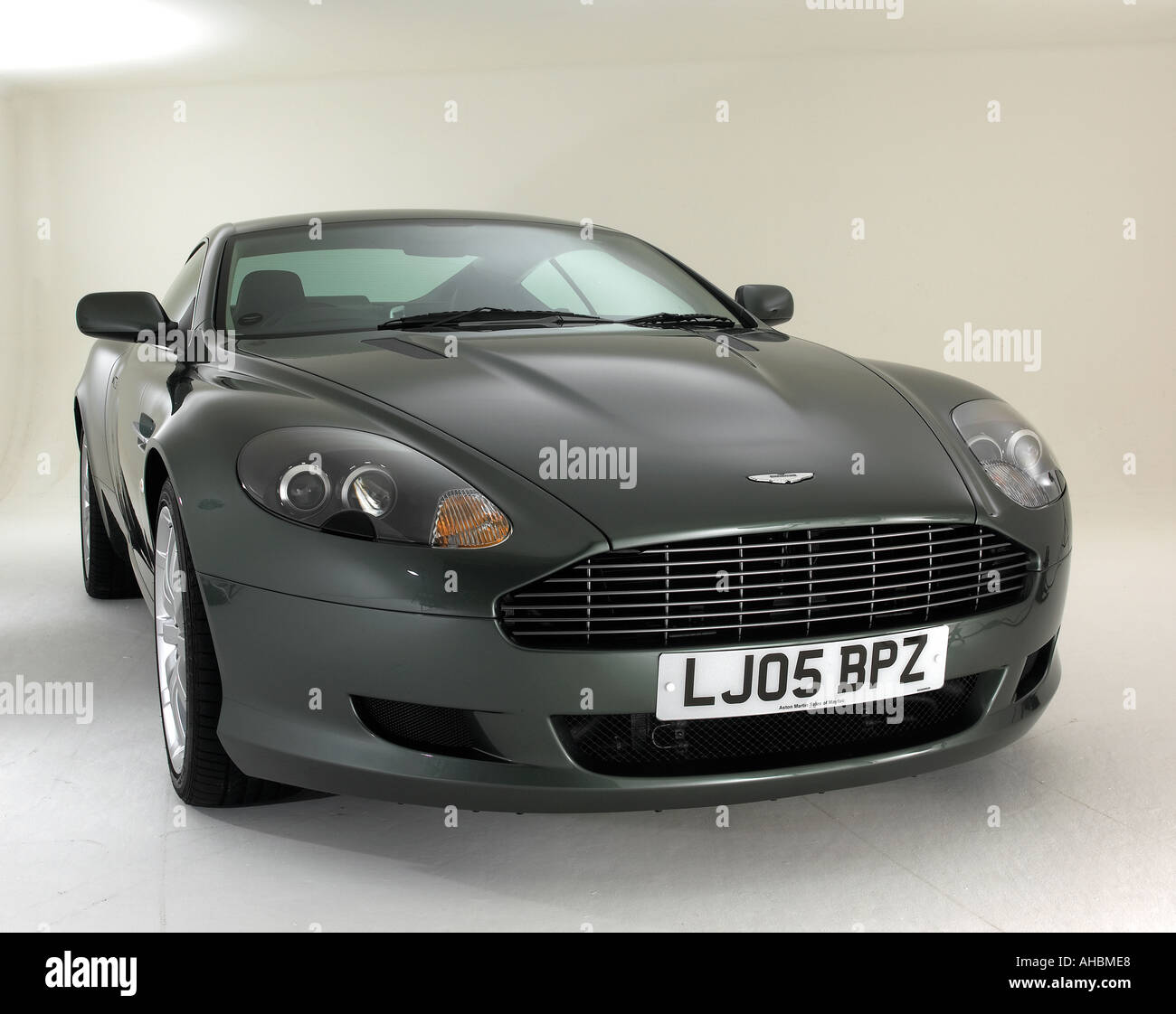 Aston martin db9 classic hi-res stock photography and images - Alamy