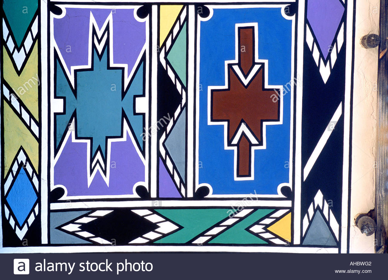 Ndebele Wall Painting Stock Photos & Ndebele Wall Painting Stock Images ...