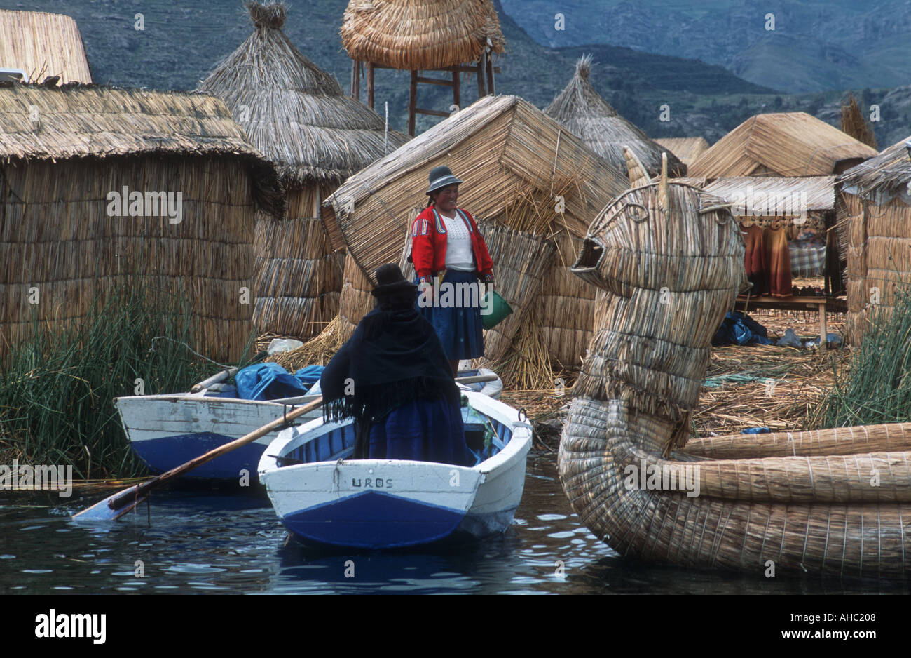 The floating reed islands of Uros Lake Titicaca Bolivia Stock Photo - Alamy