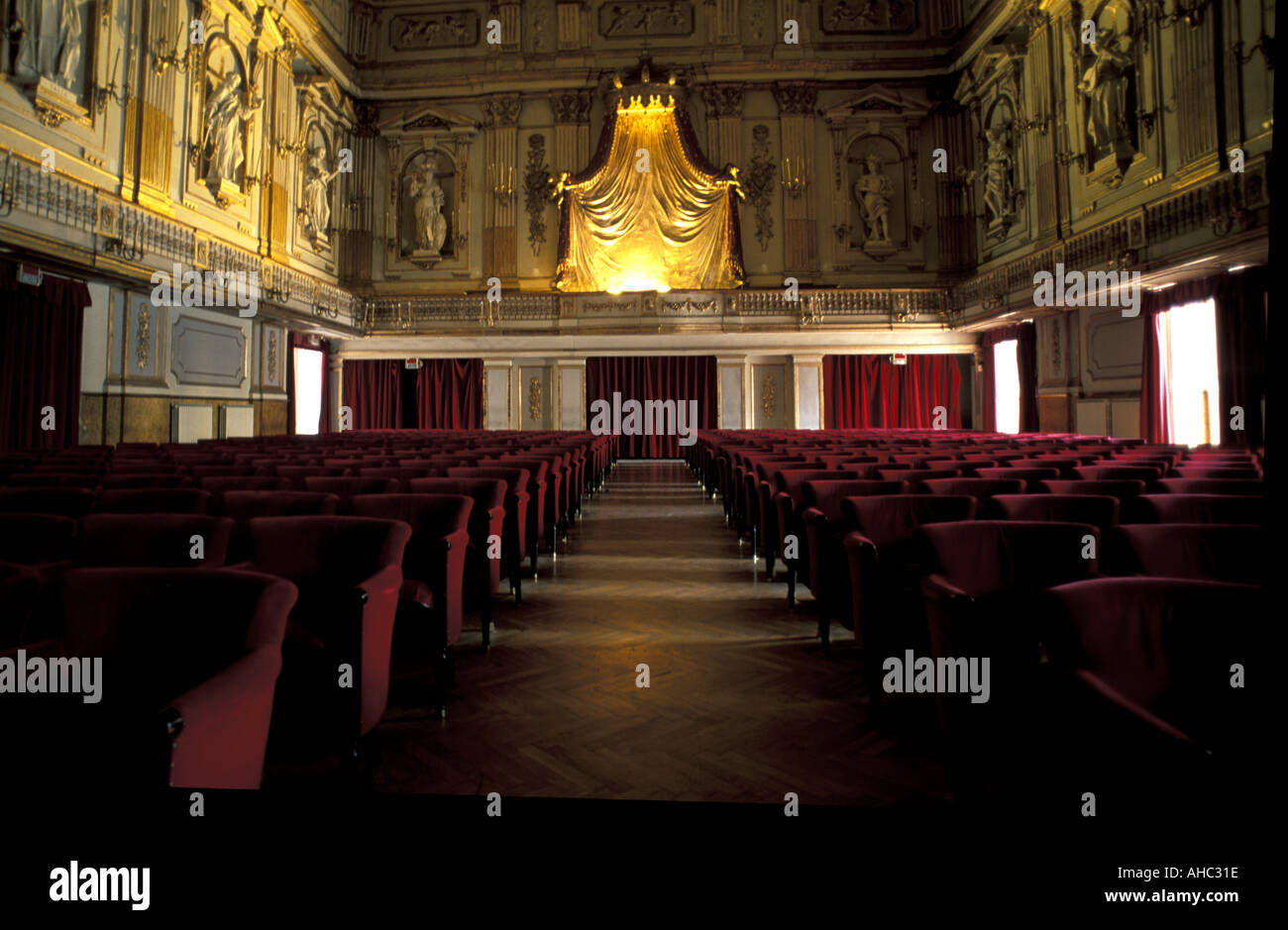 Palazzo reale naples theatre hi-res stock photography and images - Alamy