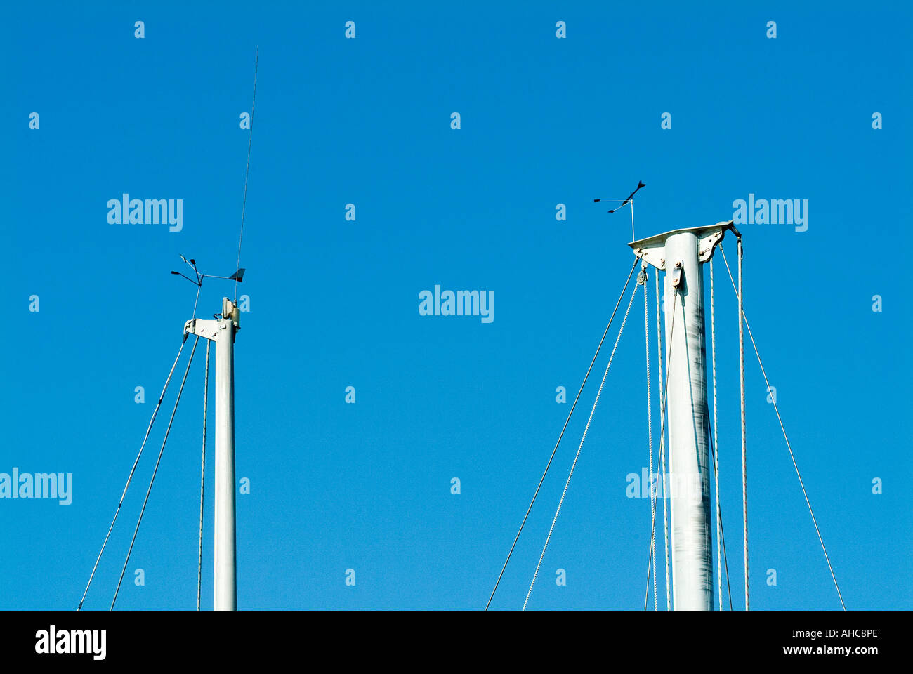 Mast heads hi-res stock photography and images - Alamy