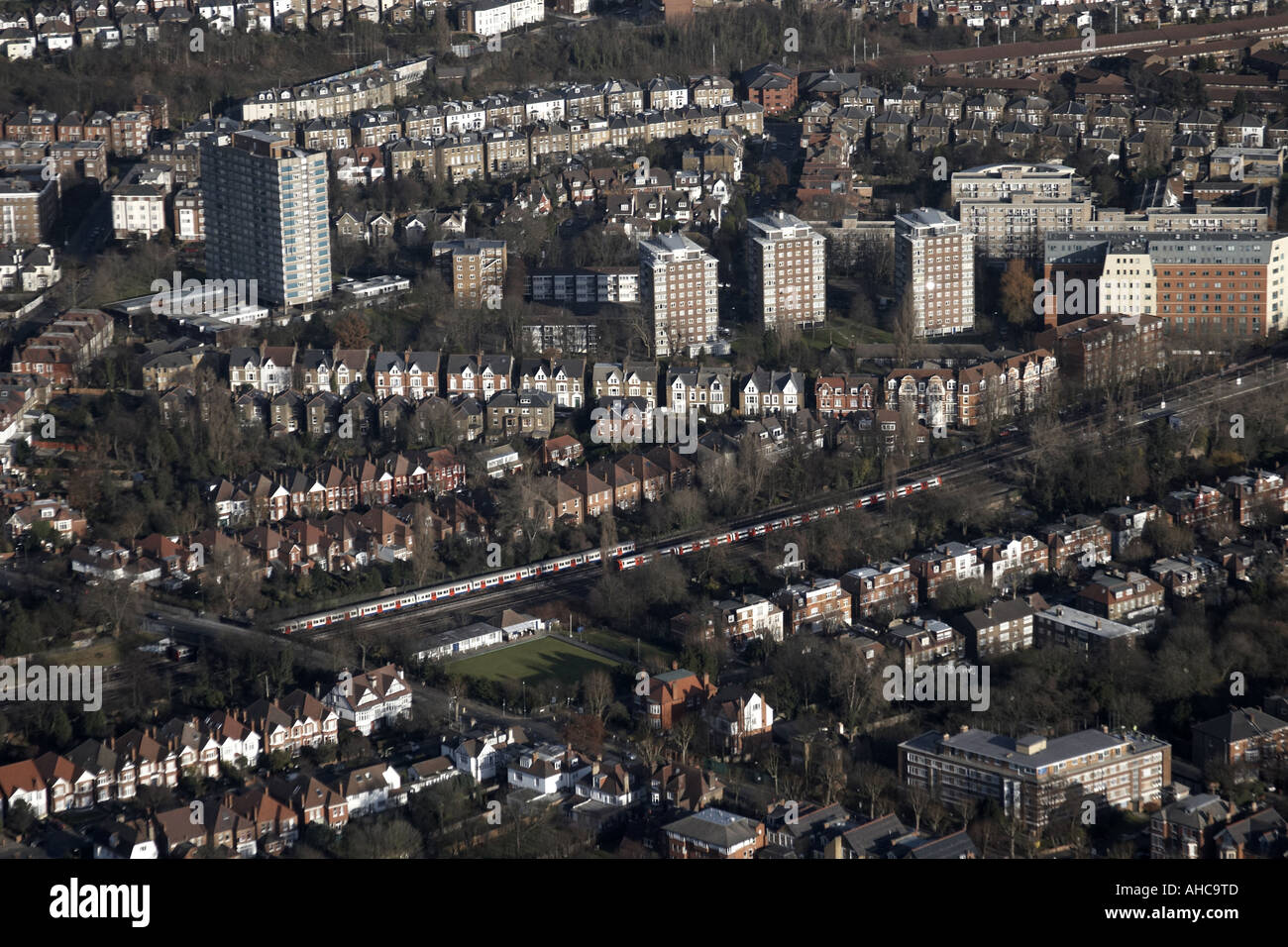 Kilburn high road hi-res stock photography and images - Alamy