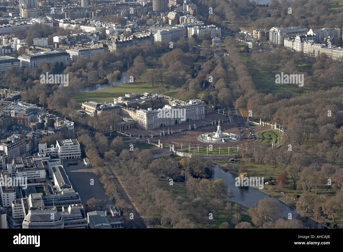 Buckingham palace road aerial hi-res stock photography and images - Alamy