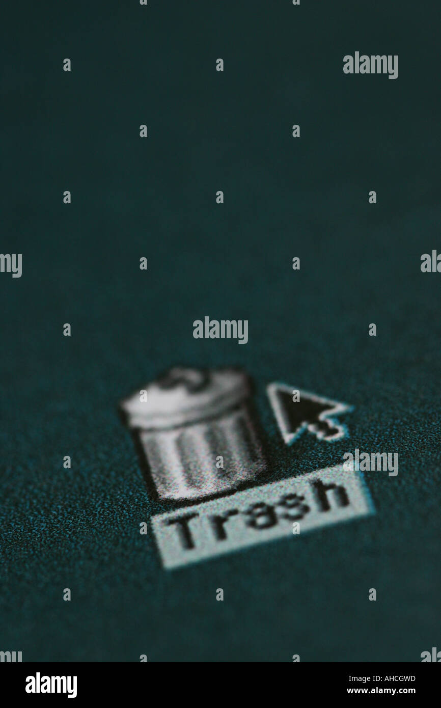 Recycle bin computer hi-res stock photography and images - Alamy