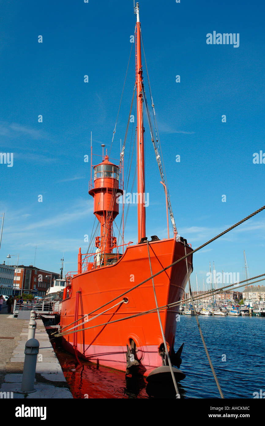 The light-ship nicknamed "Sandettié" (Floating Museum-Dunkerque ...