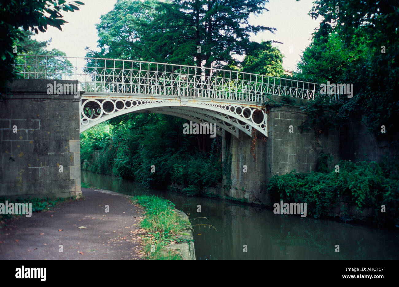 Bridge over the Kennet and Avon Canal Sydney Gardens Bath Spa, Somerset ...