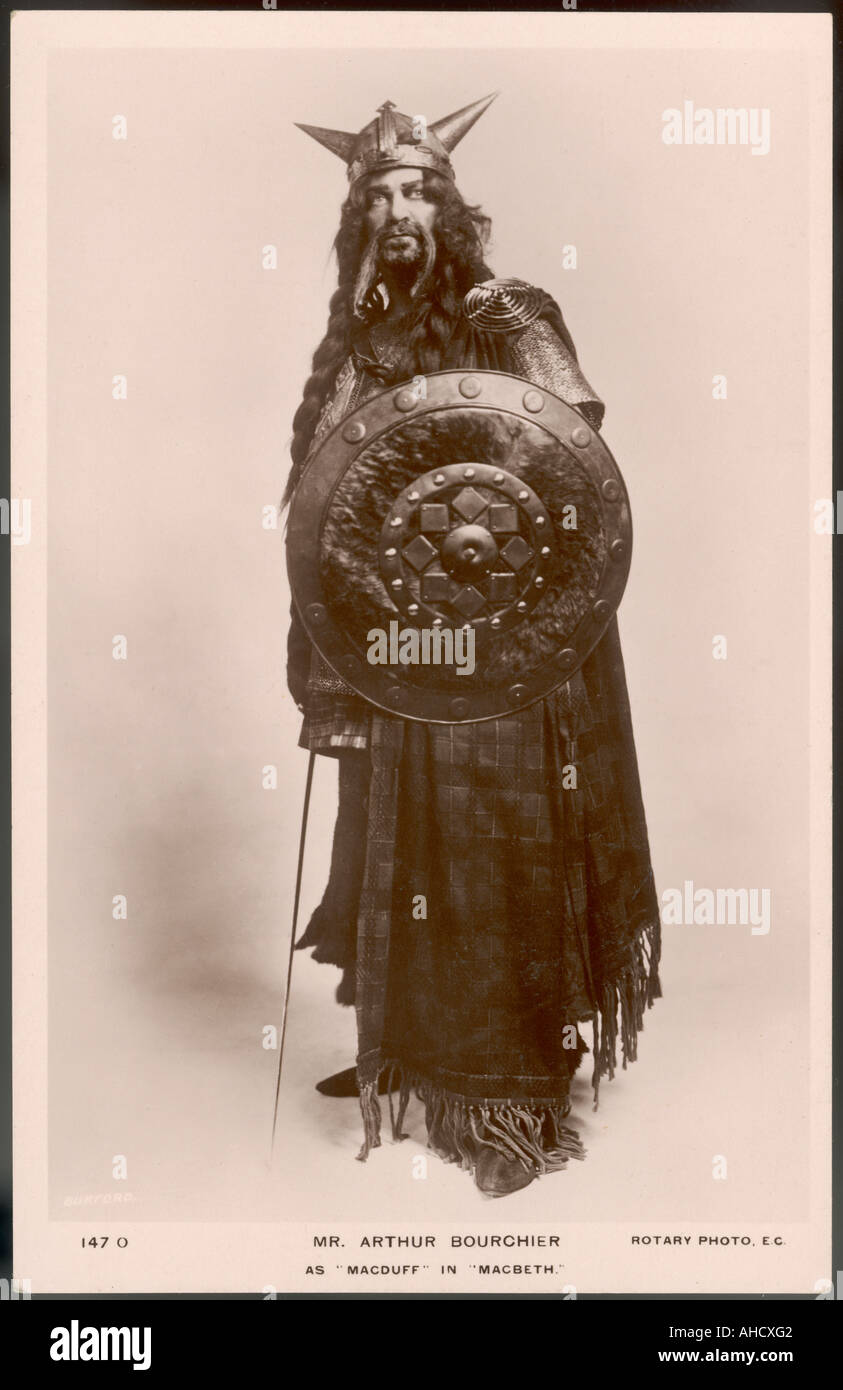 Macbeth macduff hi-res stock photography and images - Alamy