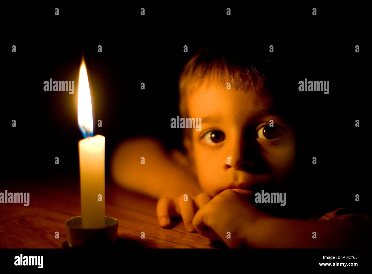 Candlelight portrait hi-res stock photography and images - Alamy