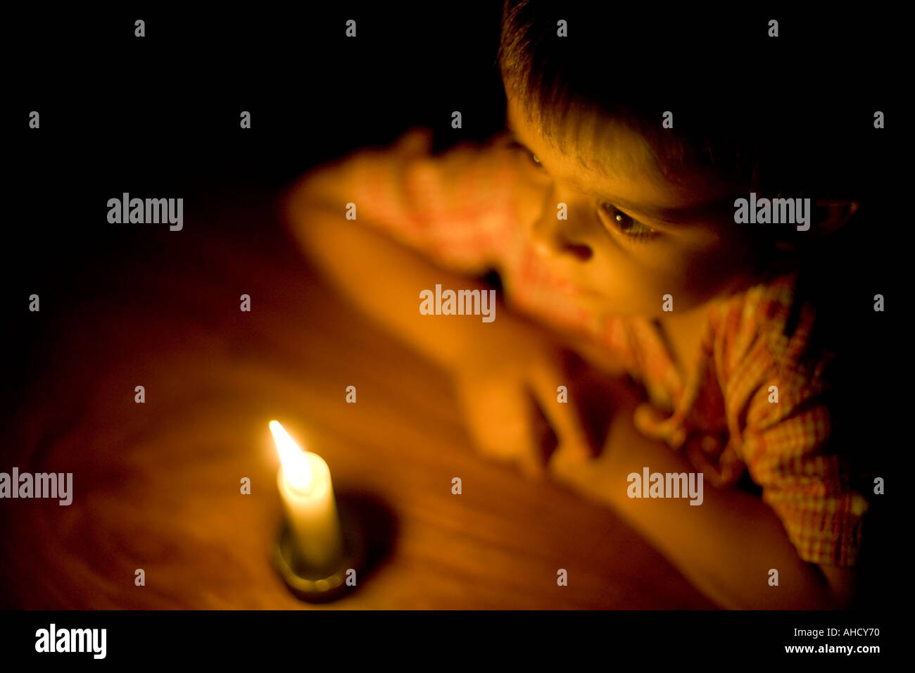 Candlelight portrait hi-res stock photography and images - Alamy