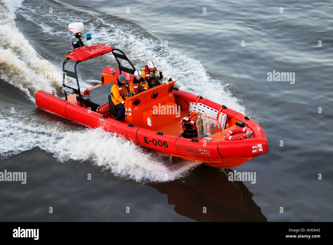 Lifeboat most hi-res stock photography and images - Alamy