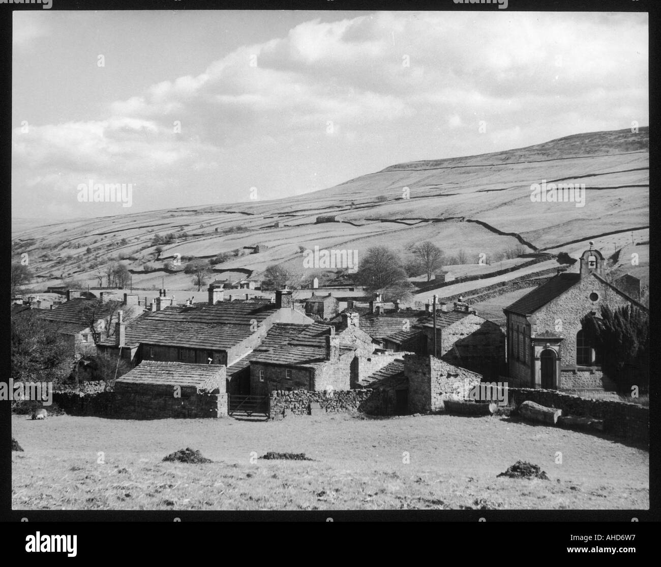 Typical yorkshire hi-res stock photography and images - Alamy