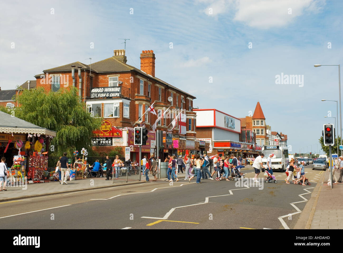 Holidaymakers and shops Skegness Lincolnshire England Stock Photo - Alamy