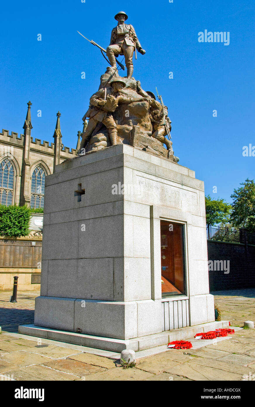Oldham War Memorial, Greater Manchester UK Stock Photo - Alamy