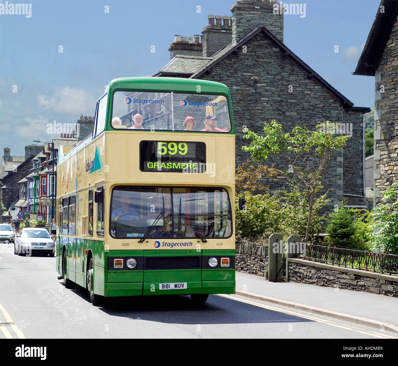 Windermere bus hi-res stock photography and images - Alamy