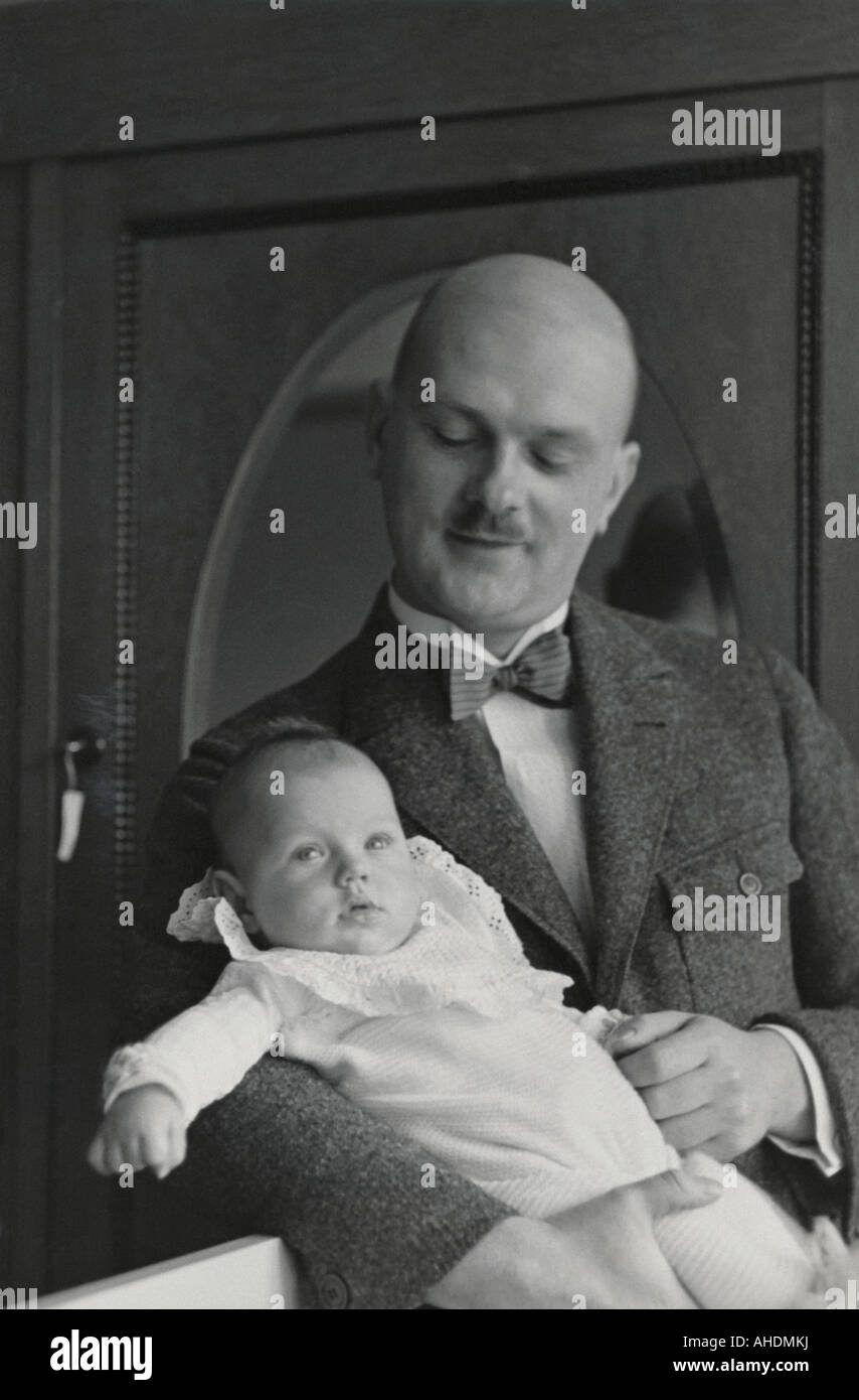 people, man with child, 1920s, 20s, 20th century Stock Photo - Alamy