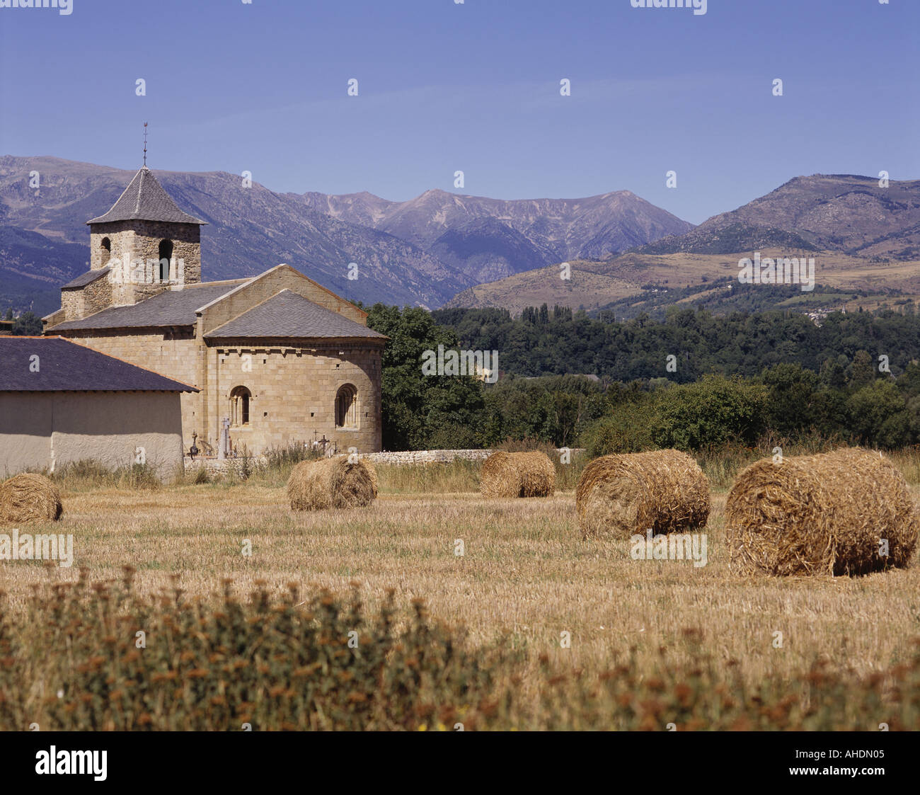 Rural france holidays hi-res stock photography and images - Alamy