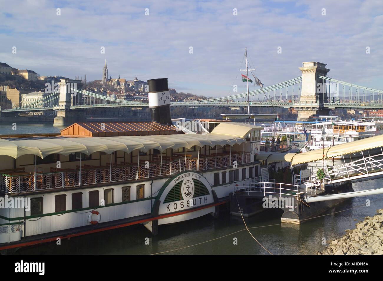 Budapest cruise winter hi-res stock photography and images - Alamy