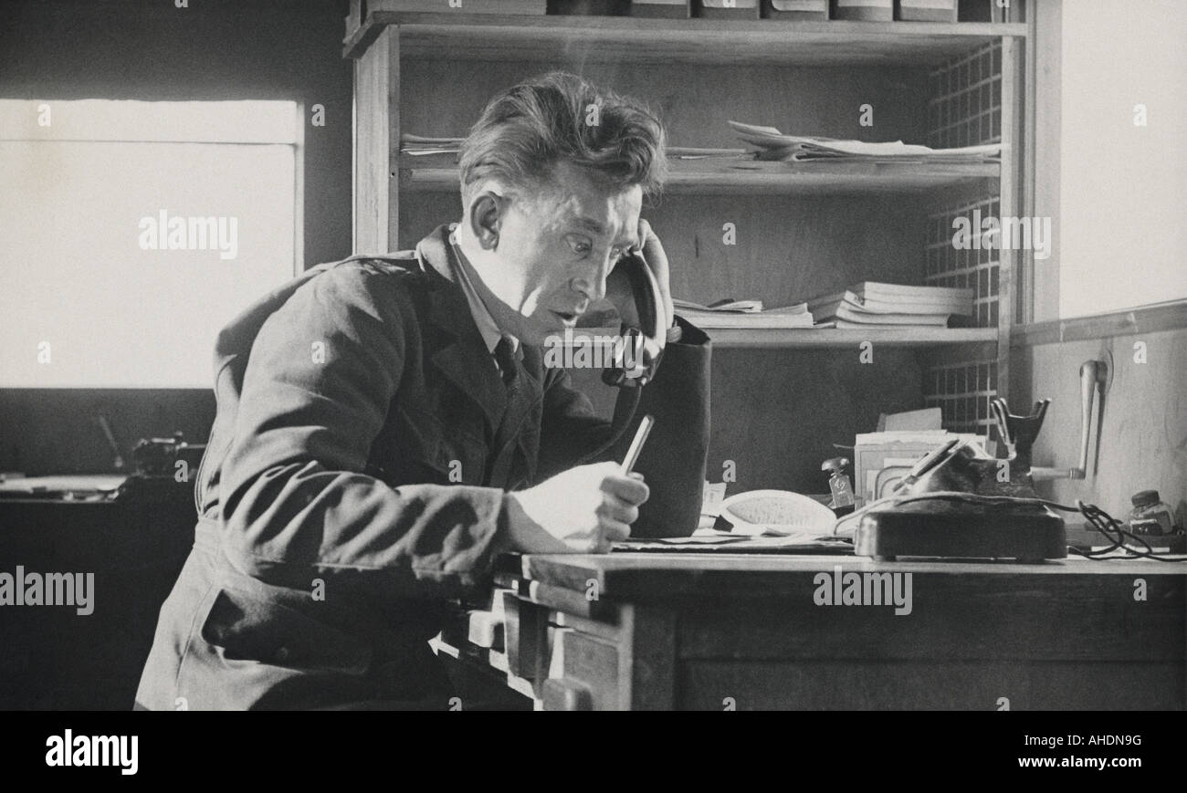 office, clerk at the phone, 1930s Stock Photo - Alamy