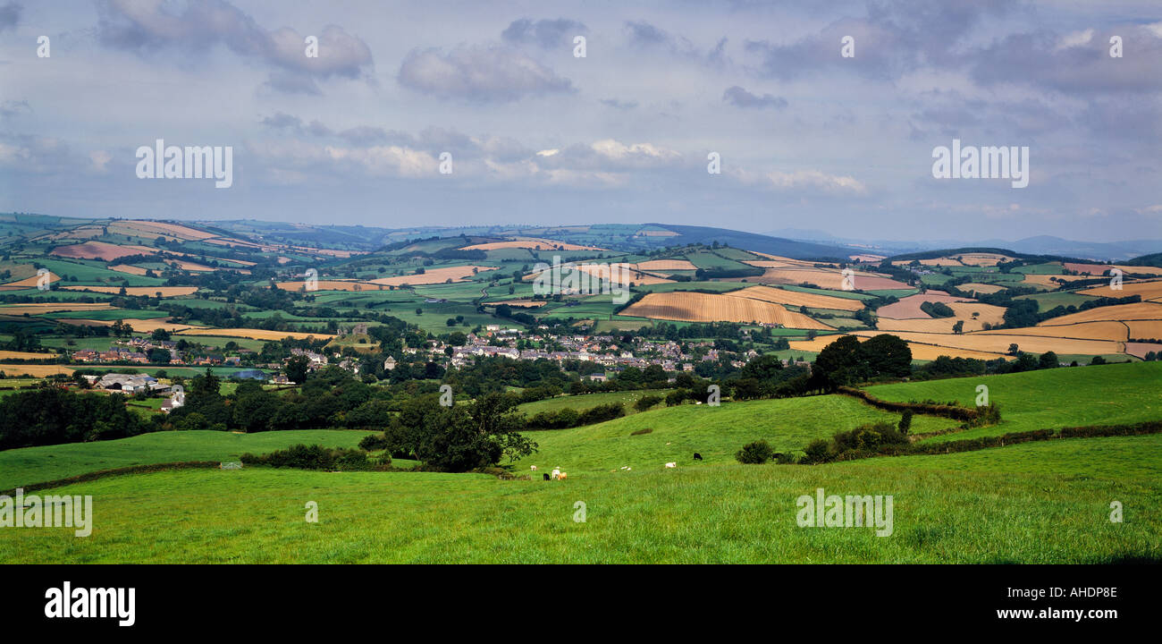 CLUN VILLAGE SHROPSHIRE TYPICAL ROLLING ENGLISH COUNTRYSIDE UK Stock ...