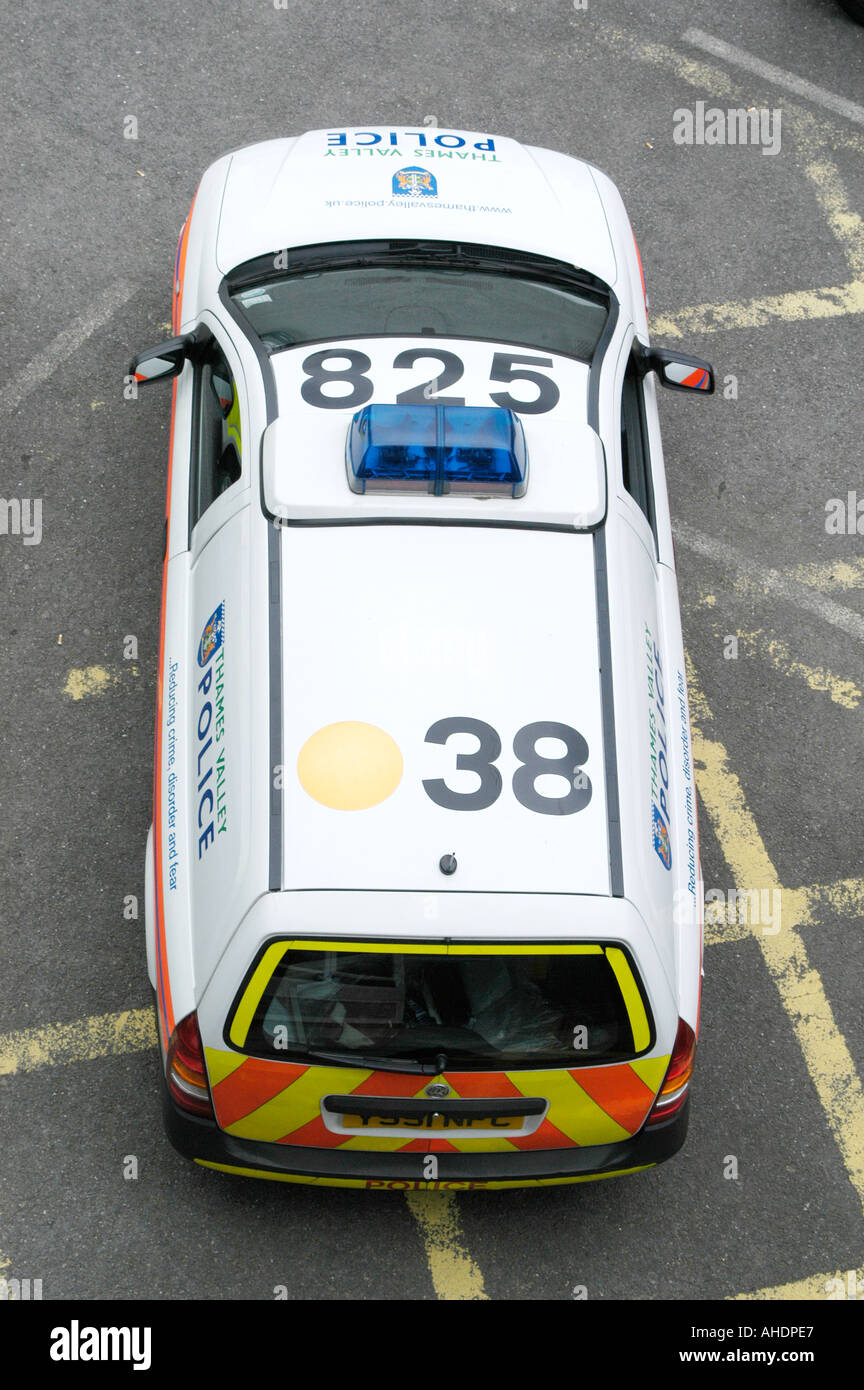 Thames valley police car hi-res stock photography and images - Alamy