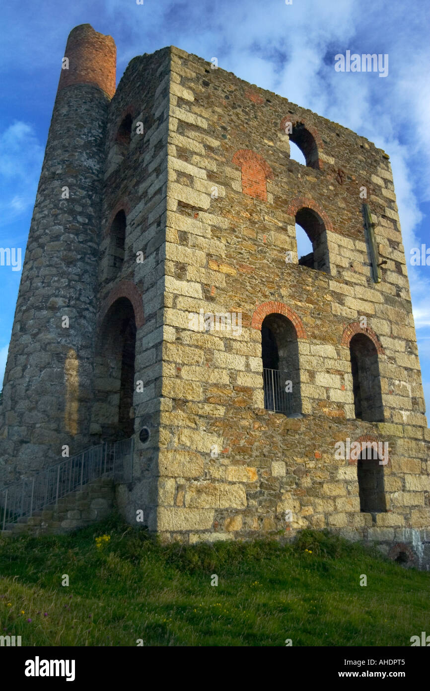 King's Shaft Engine house Cornwall Stock Photo - Alamy