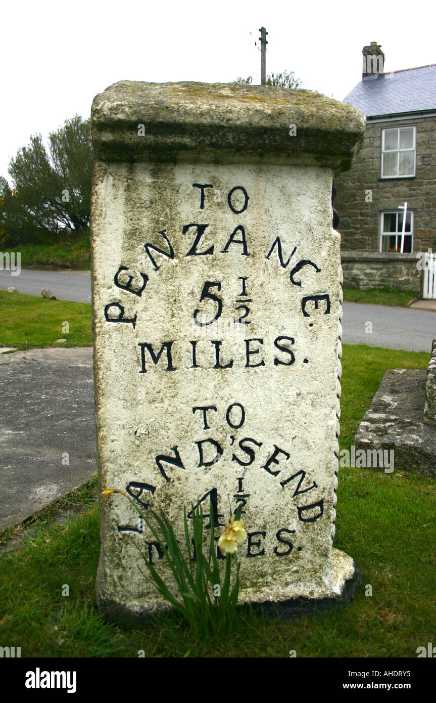 Old fashioned cornish signpost hi-res stock photography and images - Alamy