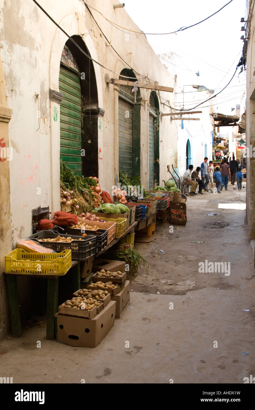 Africa libya tripoli street scene hi-res stock photography and images ...
