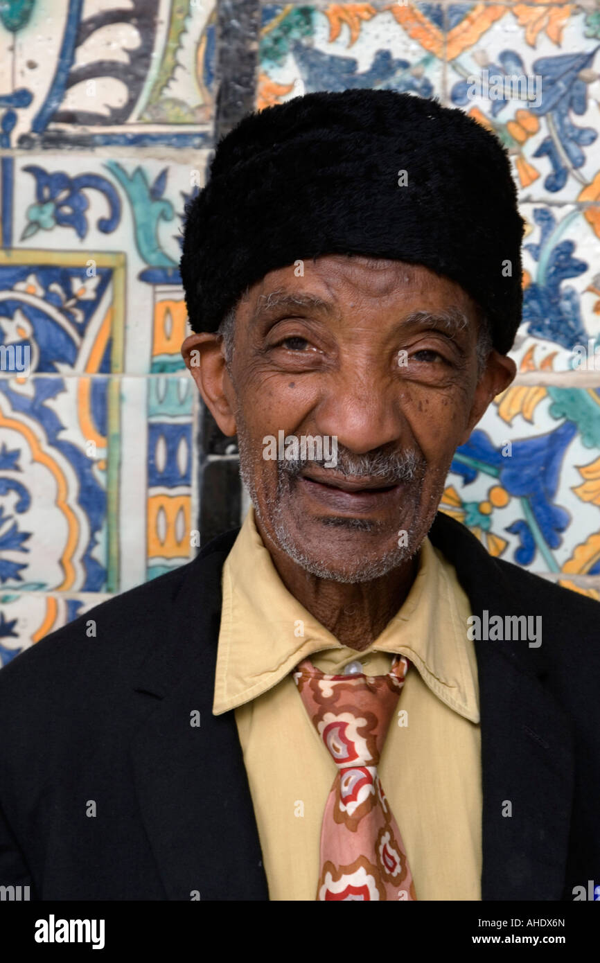 Old man portrait libya hi-res stock photography and images - Alamy