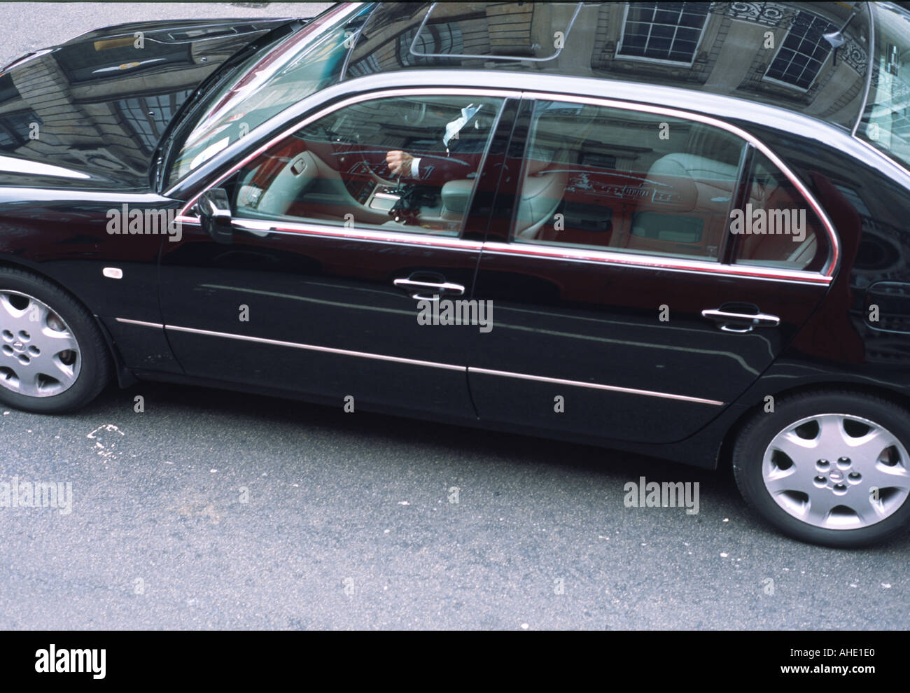 Millionare man hi-res stock photography and images - Alamy