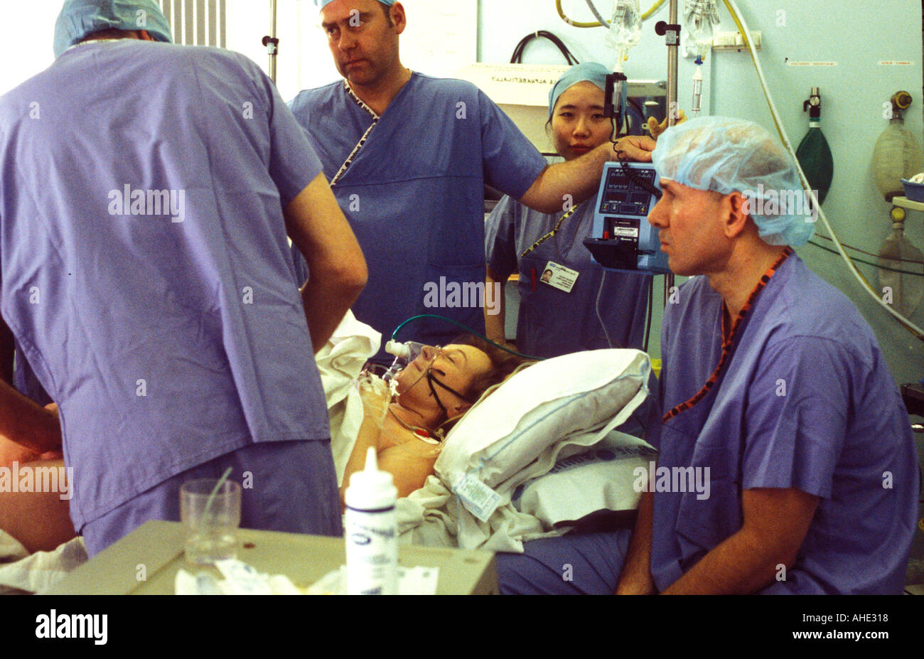 Nurses hospital delivery room hi-res stock photography and images - Alamy