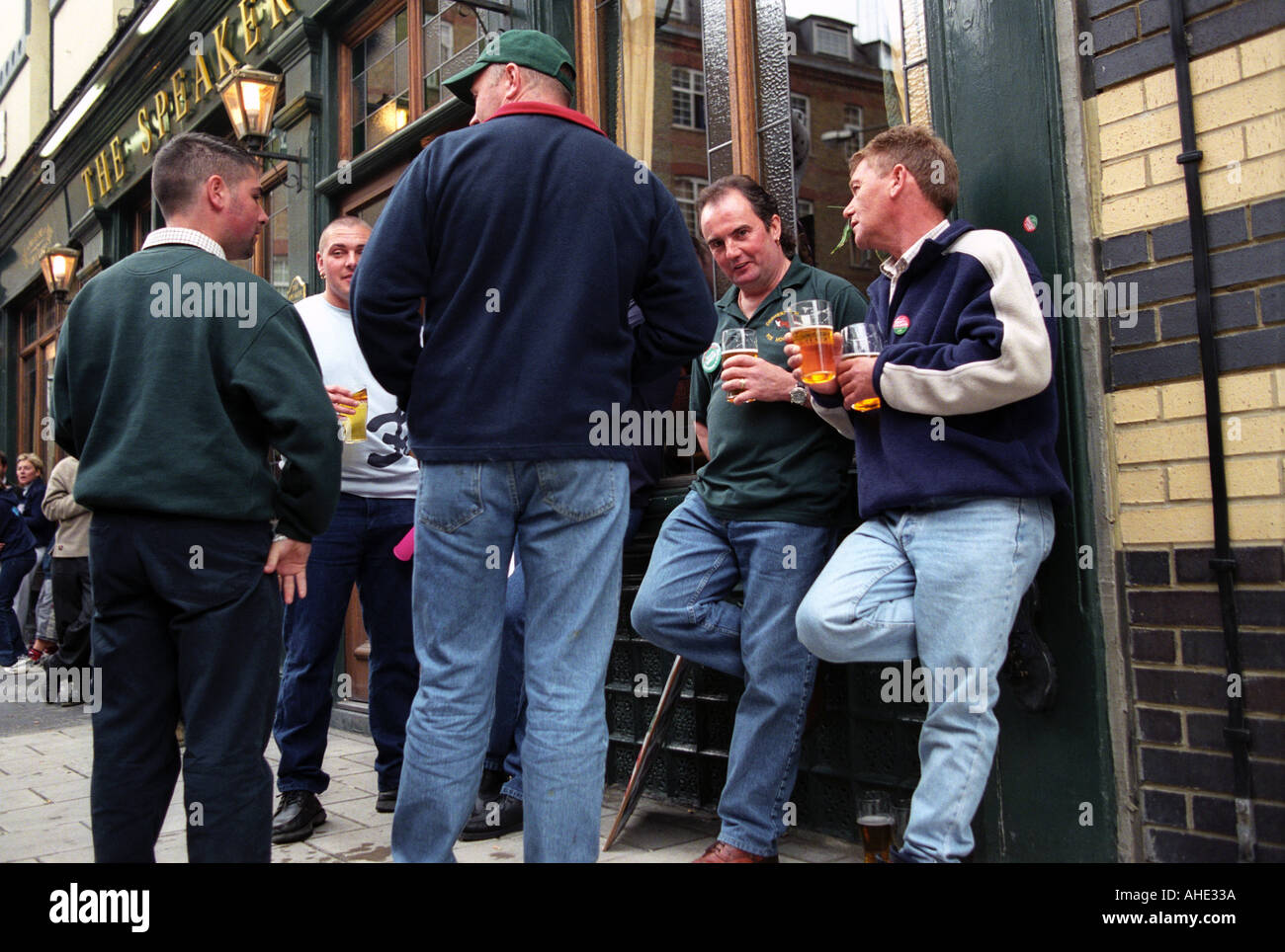 Uk and alcohol and drunk and night out hi-res stock photography and ...