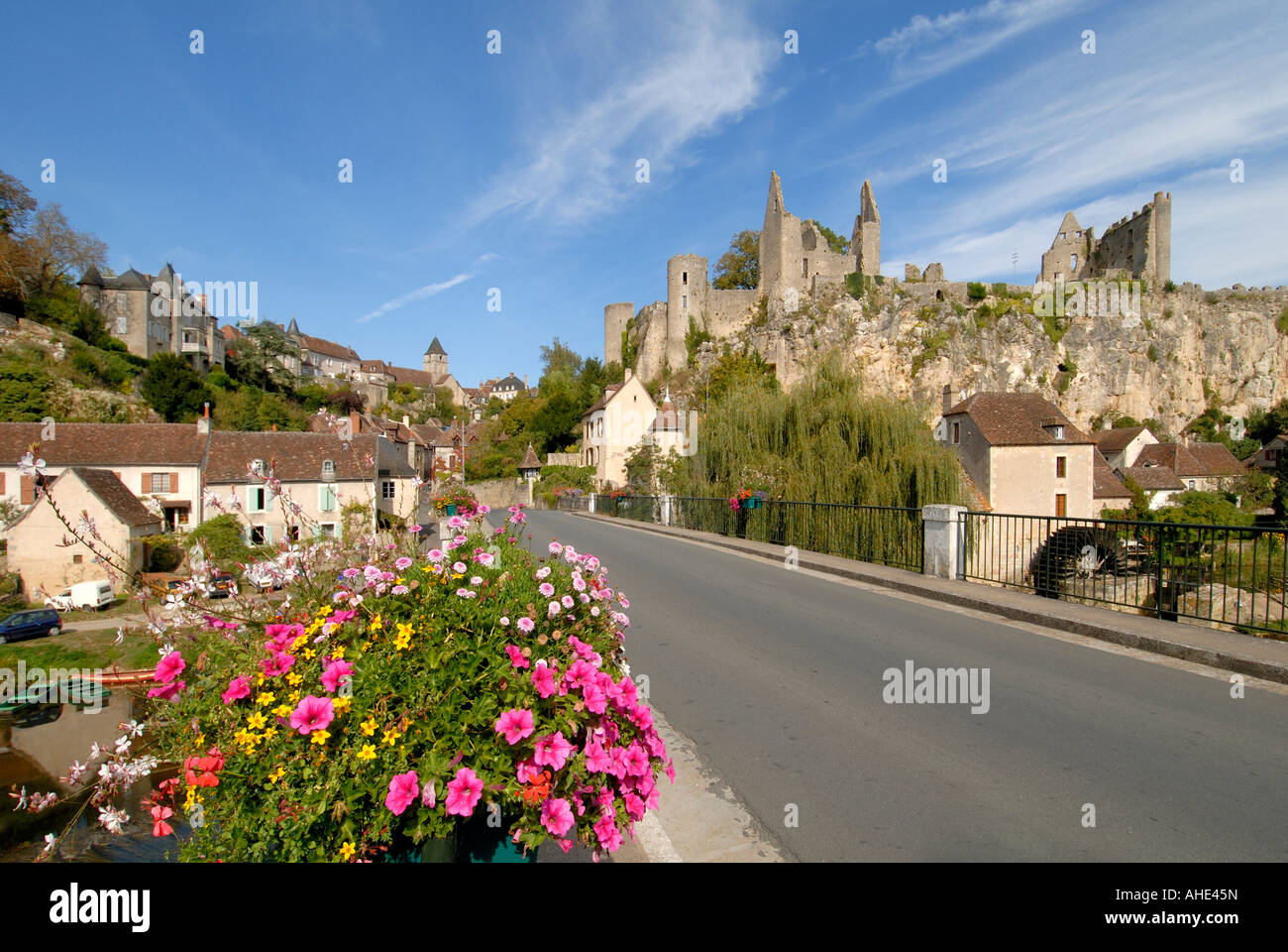 Angles sur l anglin village hi-res stock photography and images - Alamy