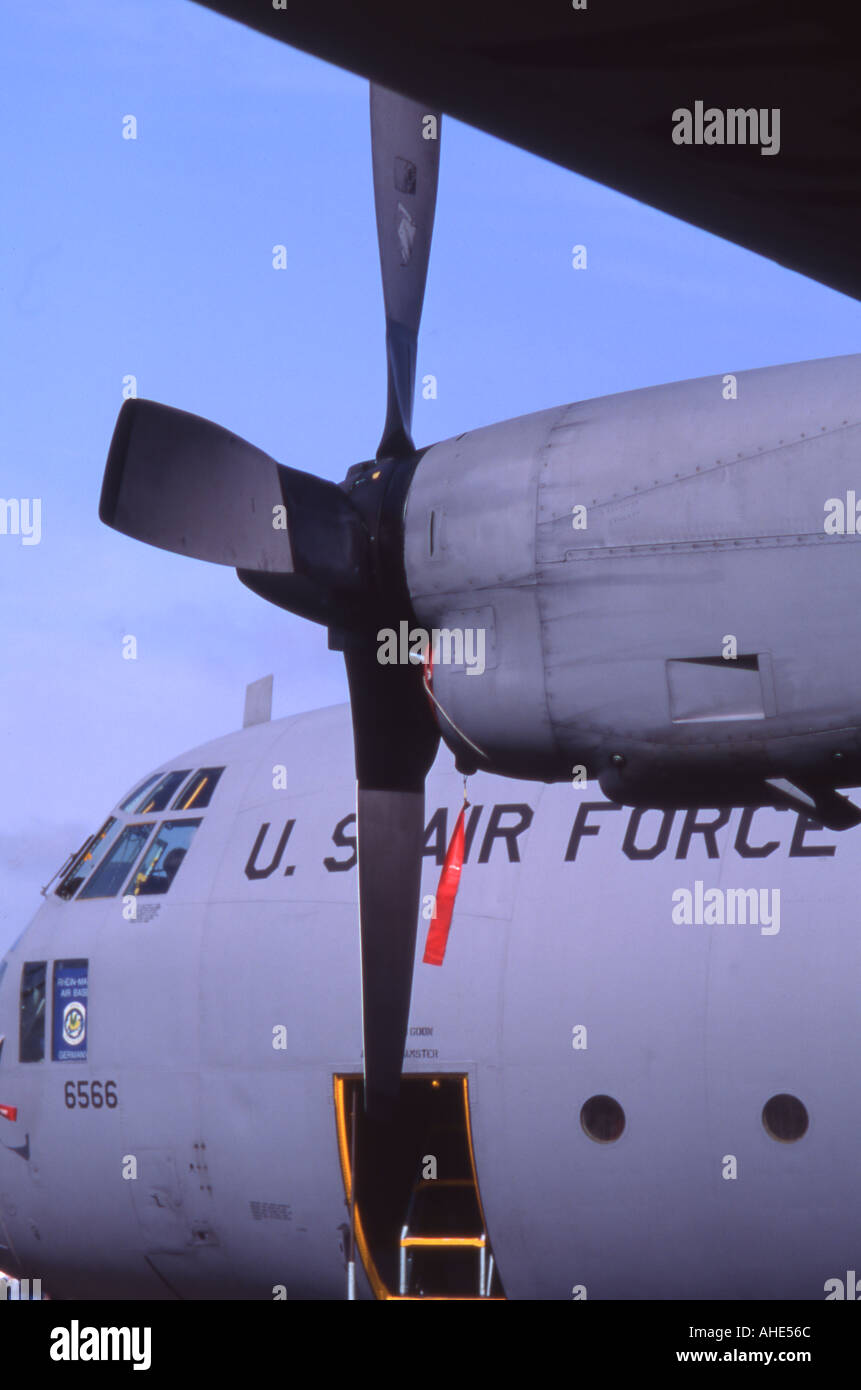 Pitch propeller hi-res stock photography and images - Alamy