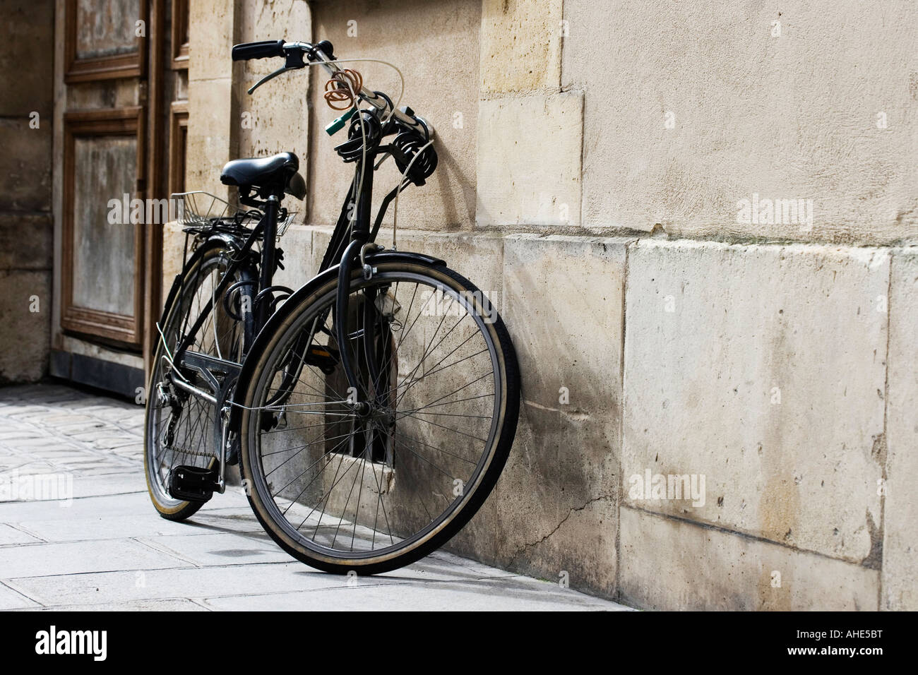 Old black push bike hi-res stock photography and images - Alamy