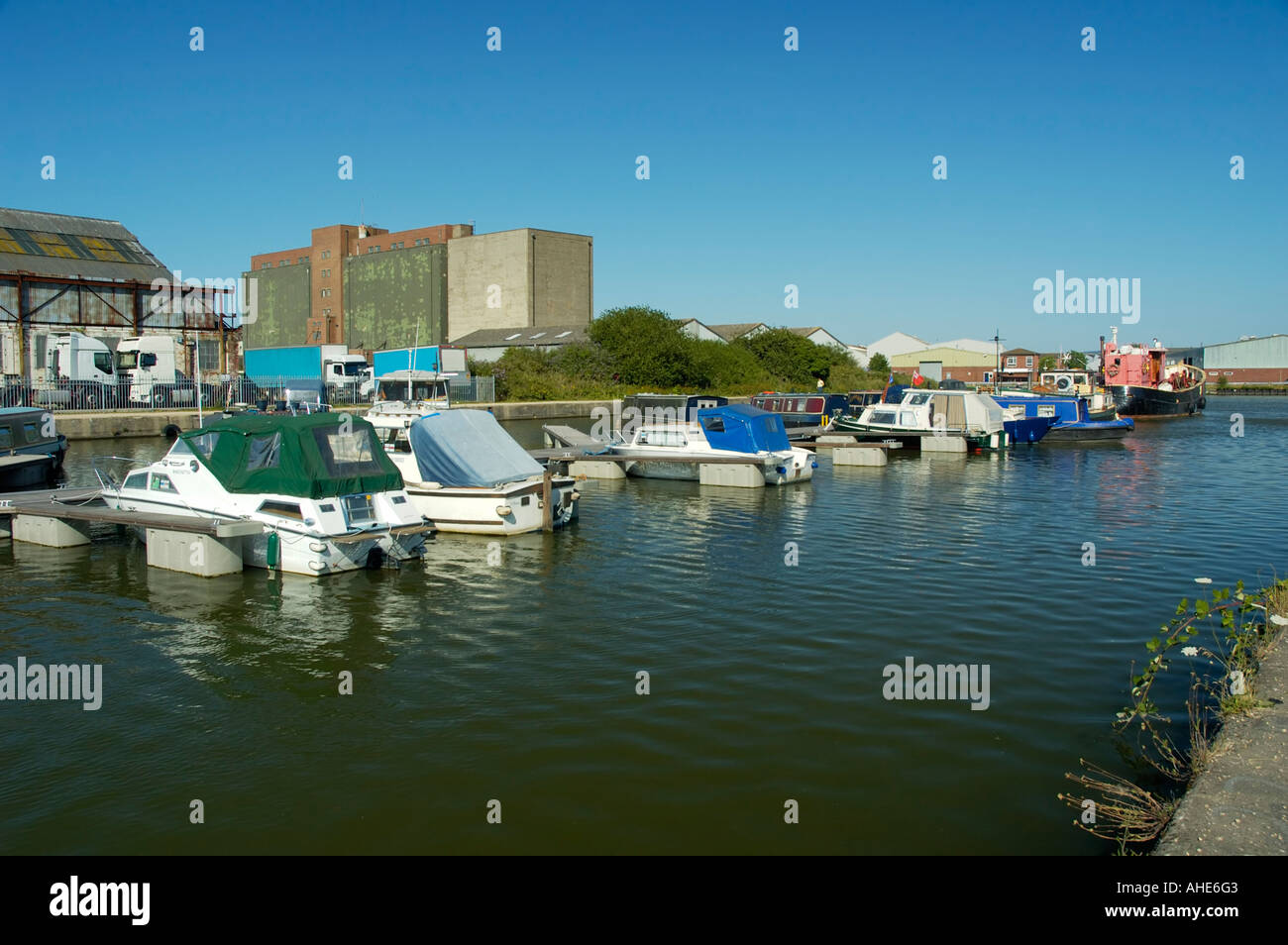Monk Meadow dock Silo Gloucester Docks Stock Photo - Alamy