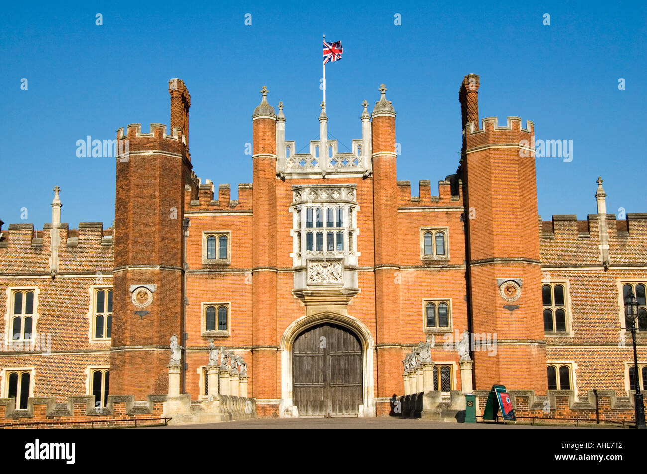 Hampton Court Palace Surrey England UK Stock Photo - Alamy