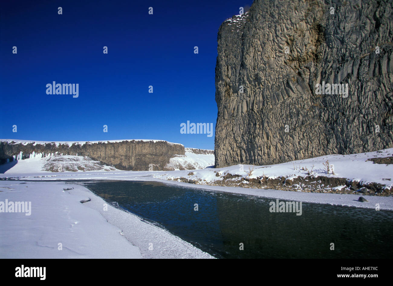 Euphrates river hi-res stock photography and images - Alamy