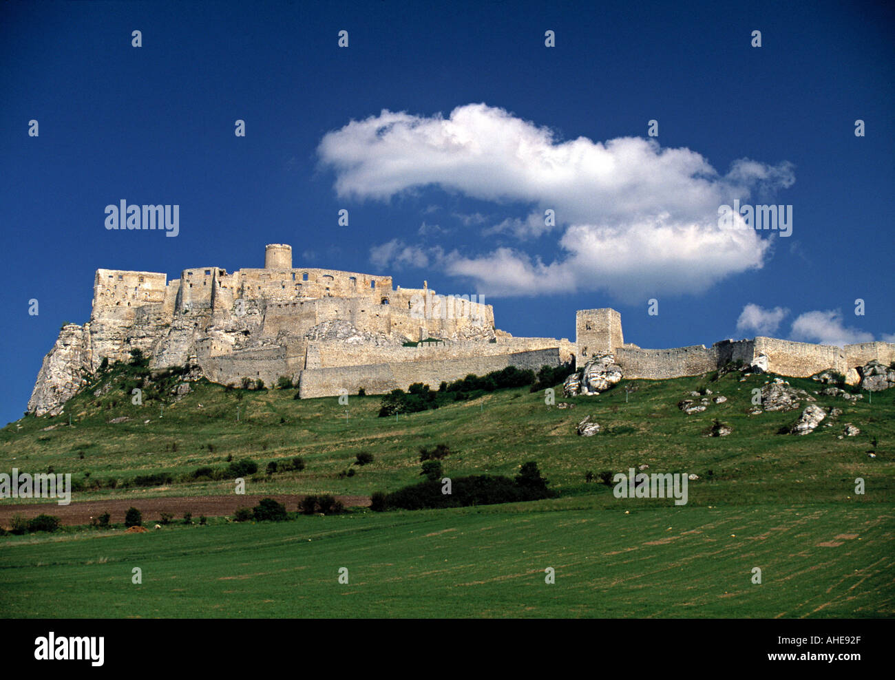 The spis castle hi-res stock photography and images - Alamy