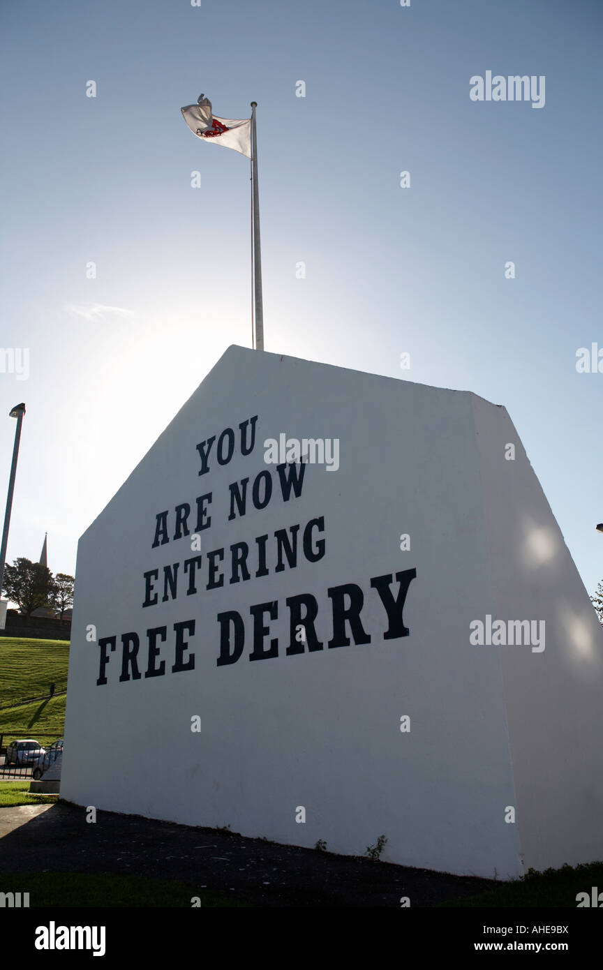 You are now entering free derry hi-res stock photography and images - Alamy