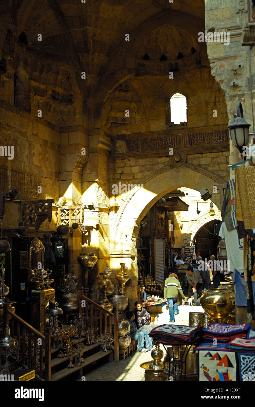 Medieval gateway in Khan al Khalili Cairo Stock Photo - Alamy