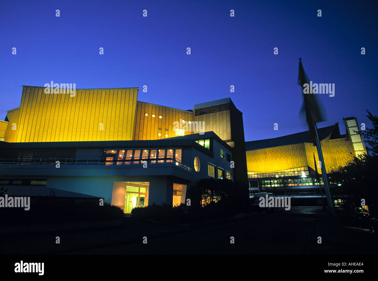 Berlin philharmonic hi-res stock photography and images - Alamy