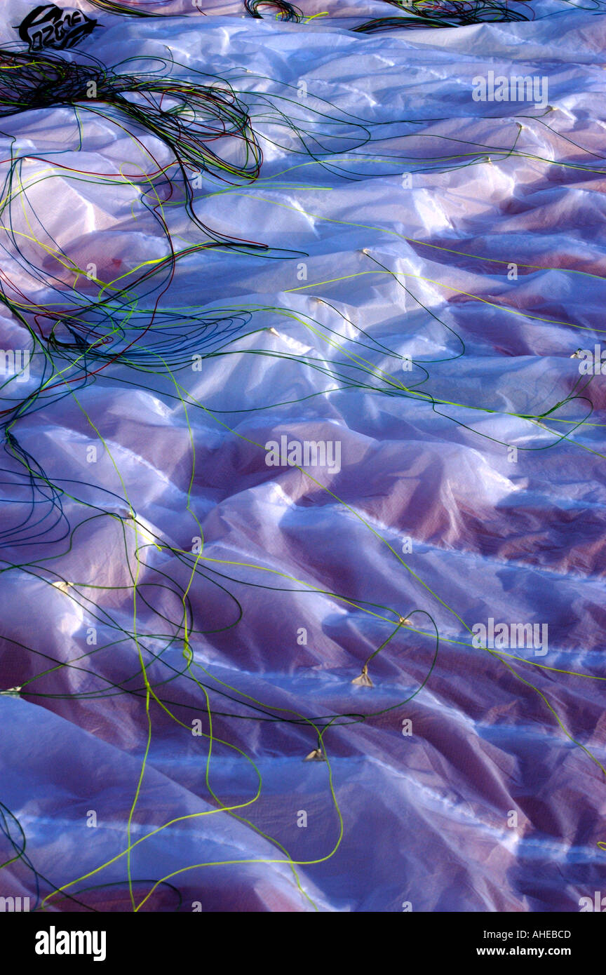 Parachute material hi-res stock photography and images - Alamy