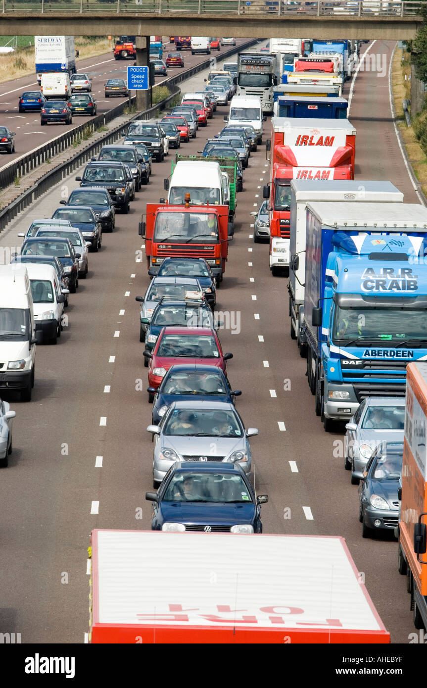 Traffic cheshire hi-res stock photography and images - Alamy
