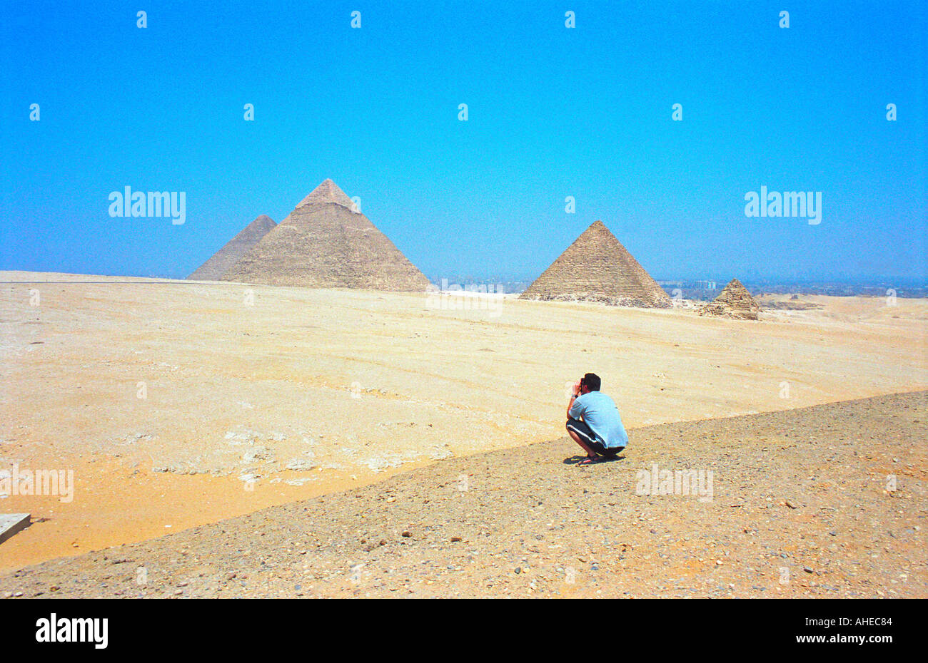 Photographer at the Pyramids near Cairo Egypt Stock Photo - Alamy