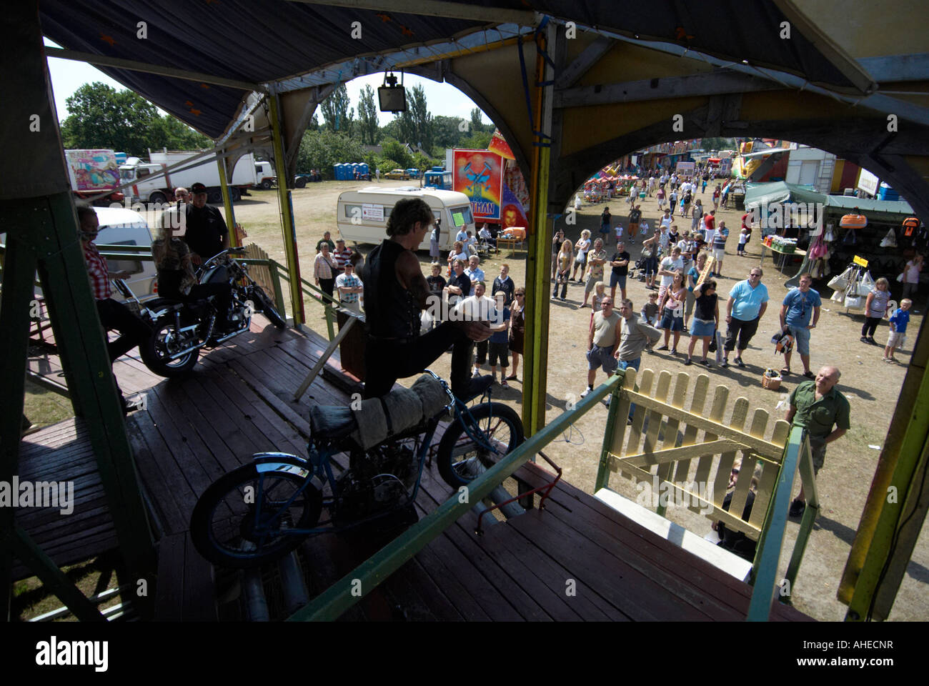 Utrop hi-res stock photography and images - Alamy