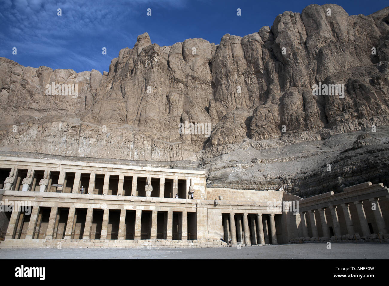 Deir al Bahri, Funerary Temple of Hatshepsut, Valley of the Kings Stock ...