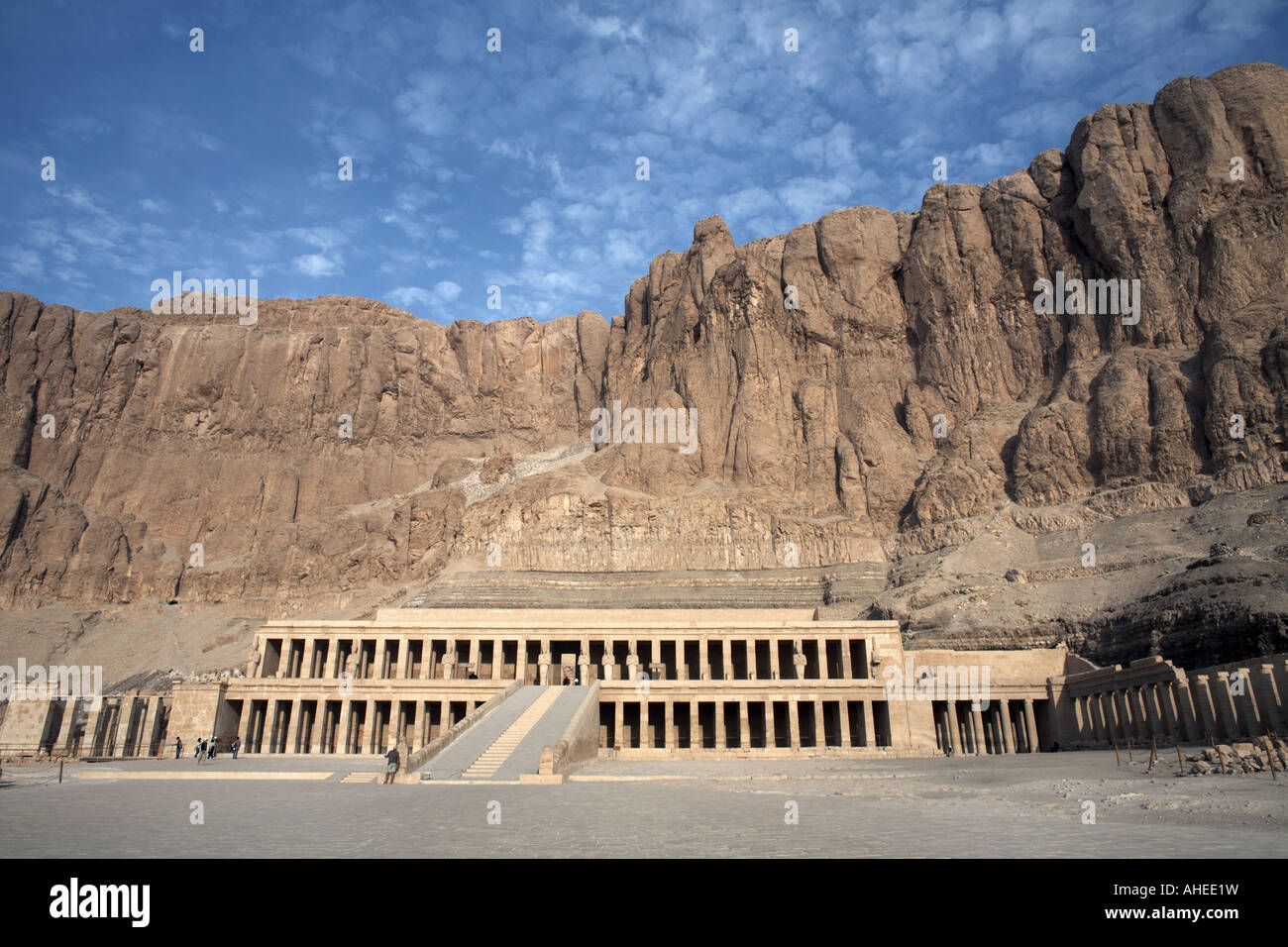 Deir al Bahri, Funerary Temple of Hatshepsut, Valley of the Kings Stock Photo - Alamy