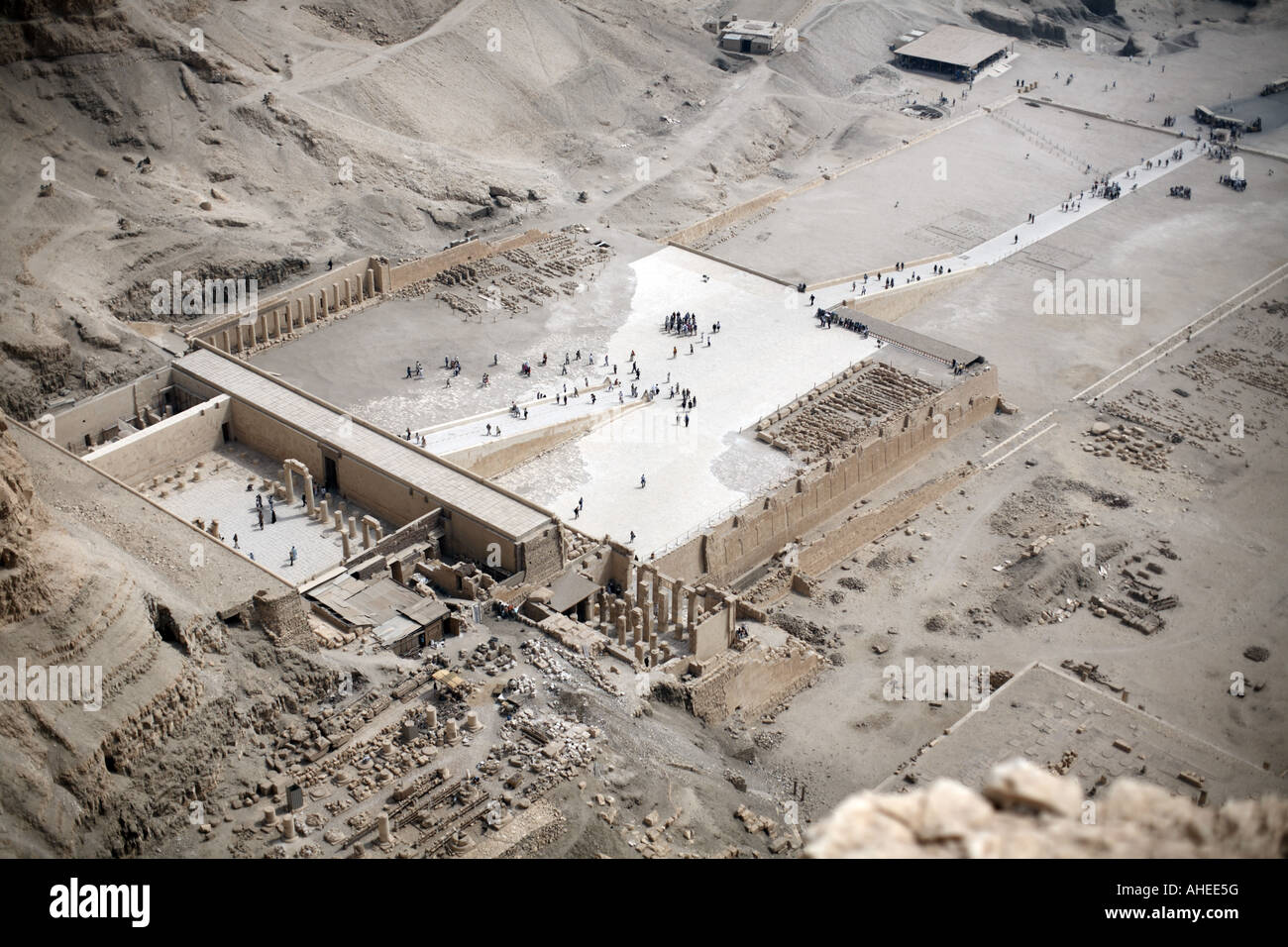 Deir al Bahri, Funerary Temple of Hatshepsut, Valley of the Kings Stock ...